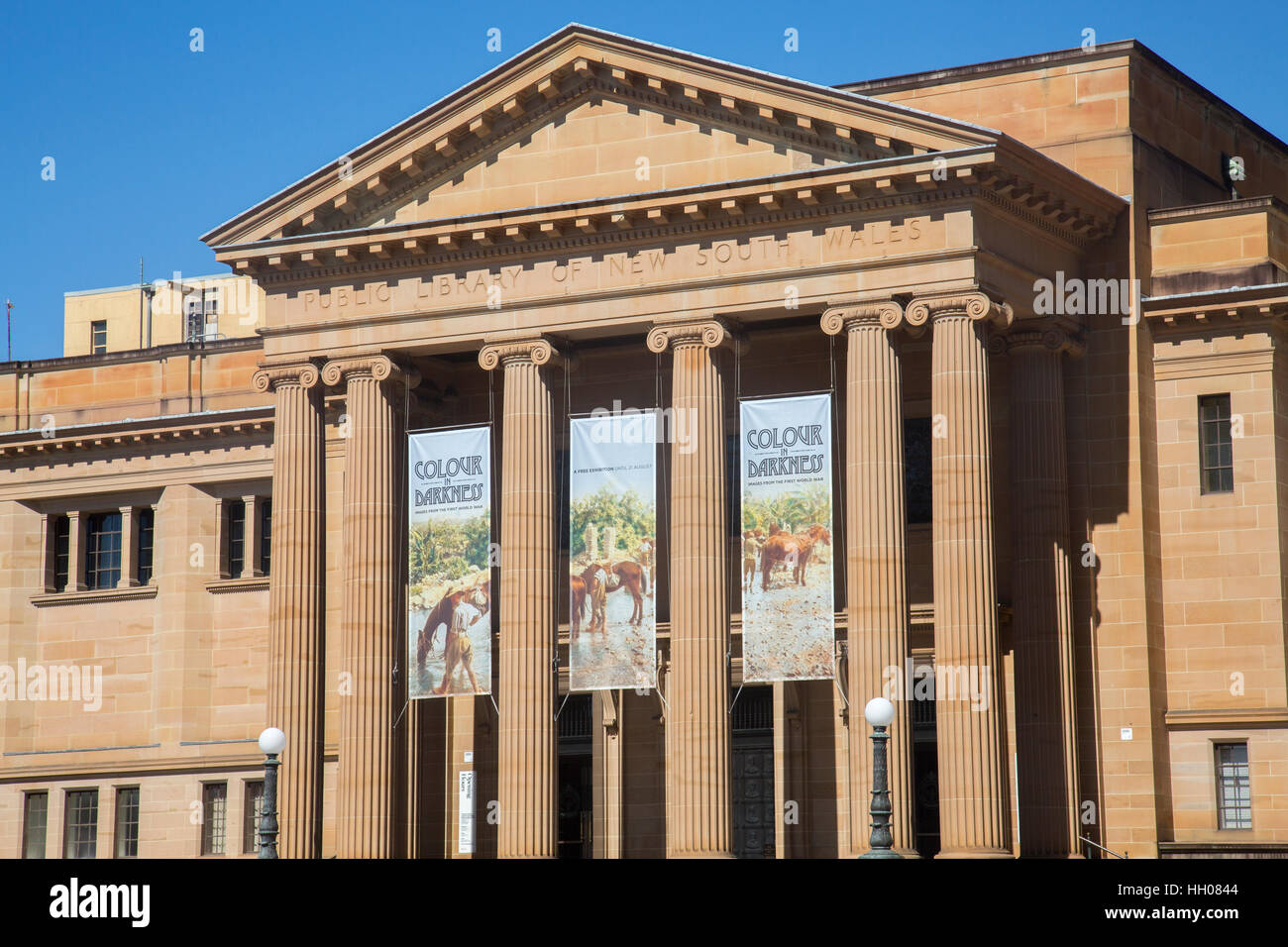 Entrance mitchell library hi-res stock photography and images - Alamy