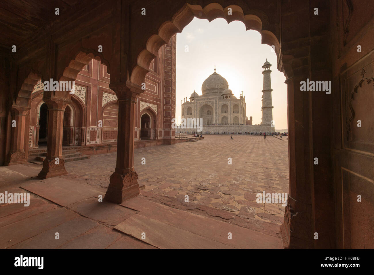 Taj Mahal inside the frame Stock Photo - Alamy