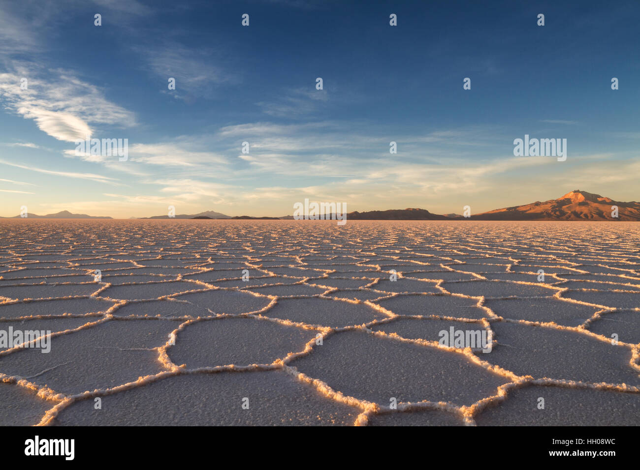Salt lake salar de uyuni hi-res stock photography and images - Alamy