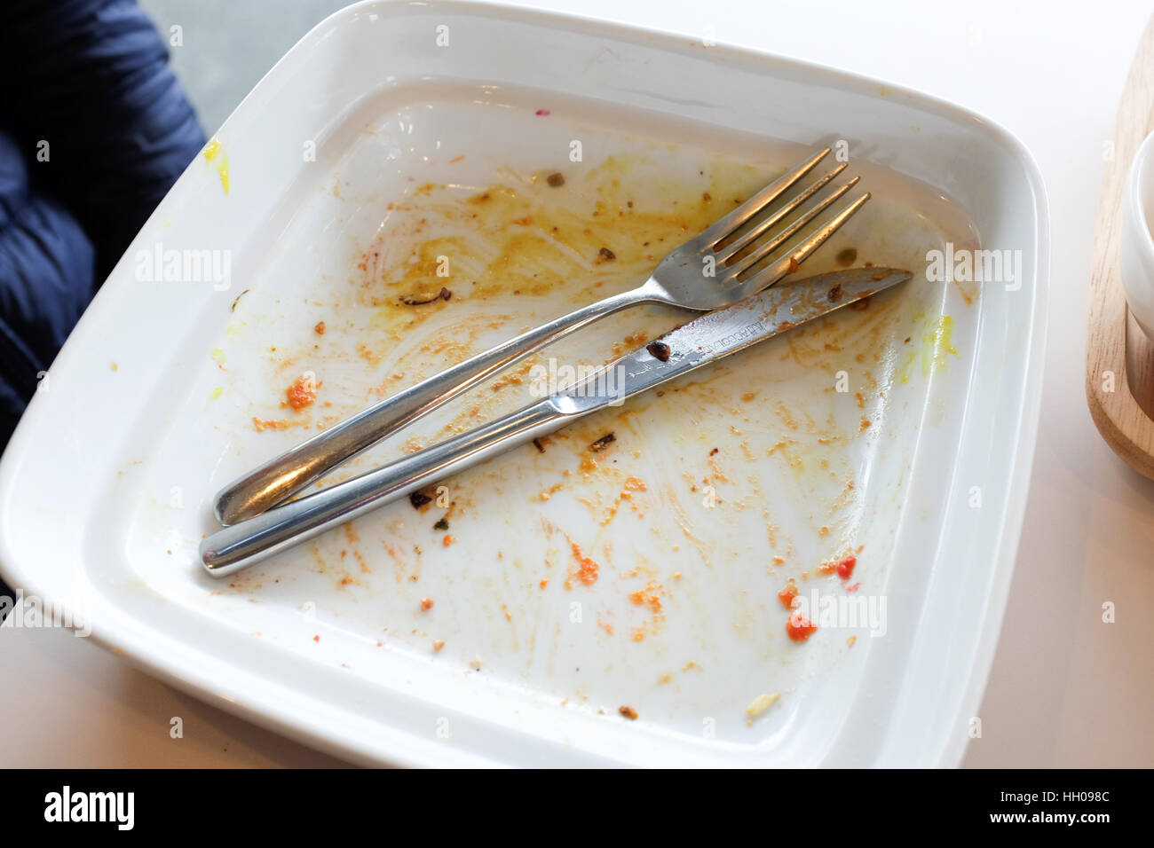 Empty dinner plate after meal hi-res stock photography and images - Alamy