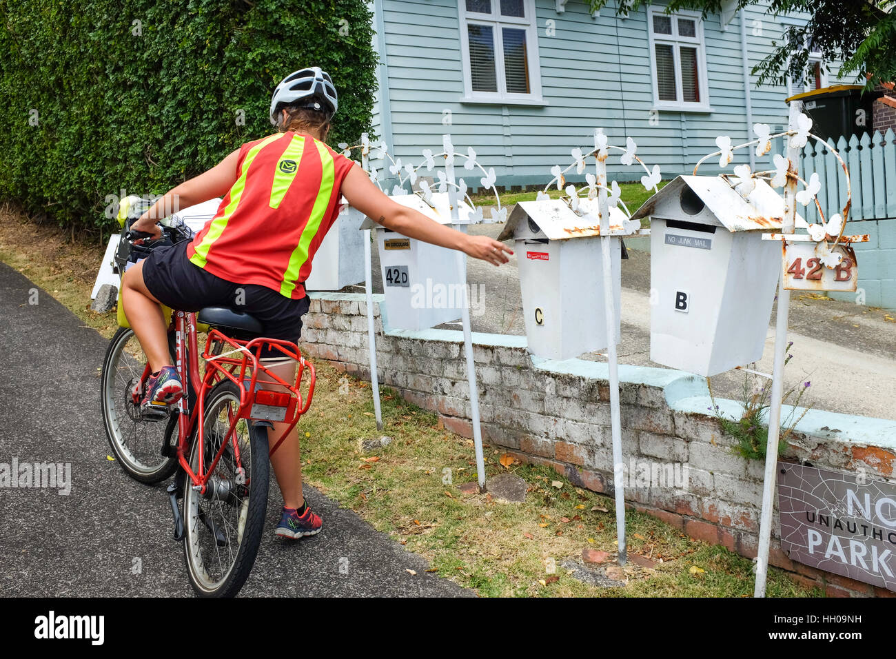 Postal letters hi-res stock photography and images - Alamy