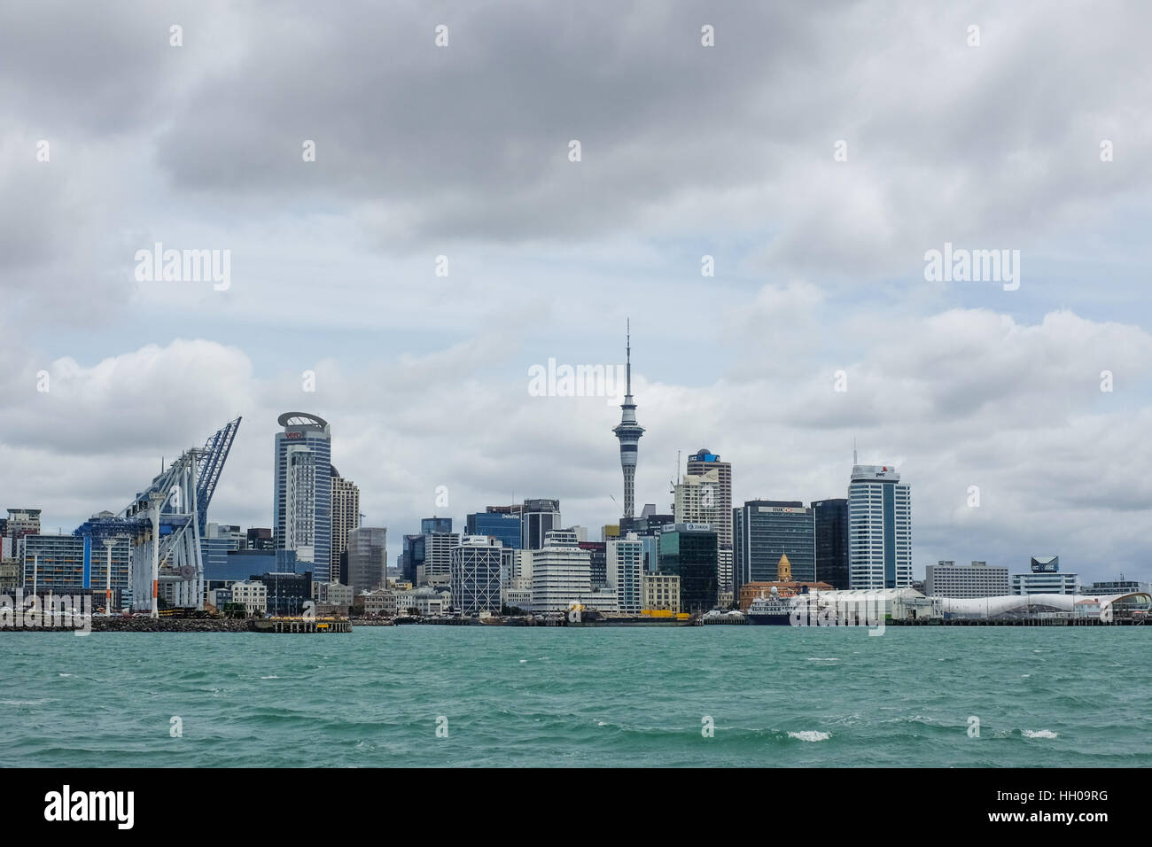 Auckland skyline hi-res stock photography and images - Alamy