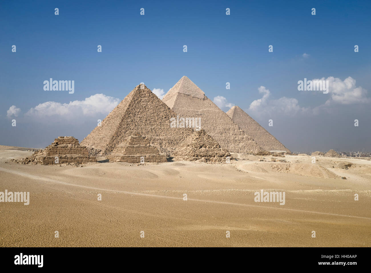 Panoramic view of giza pyramids hi-res stock photography and images - Alamy