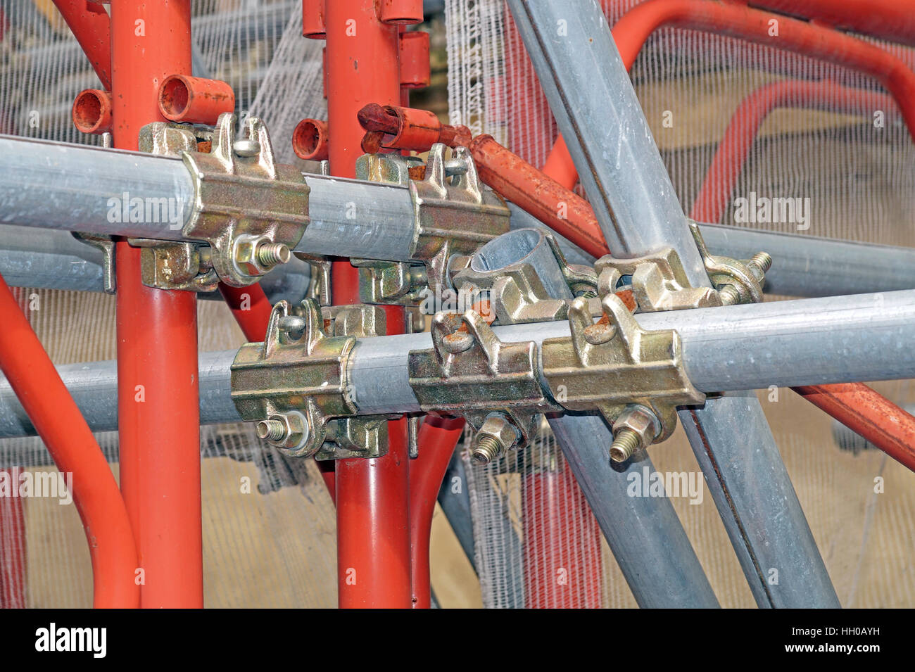 Scaffolding pipe clamp and parts, An important part of building ...