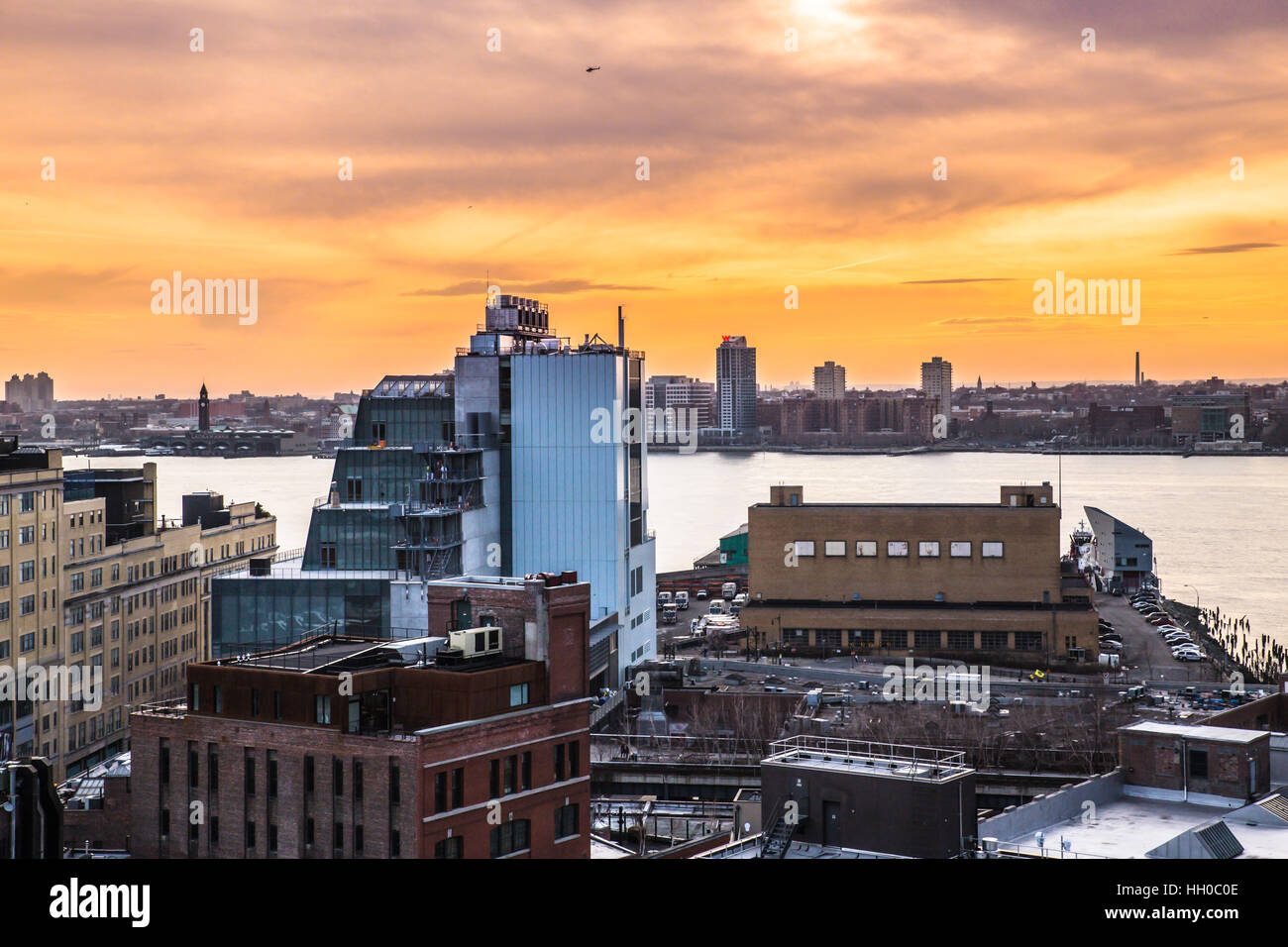 New York City sunset scene from the west side of Manhattan near the ...