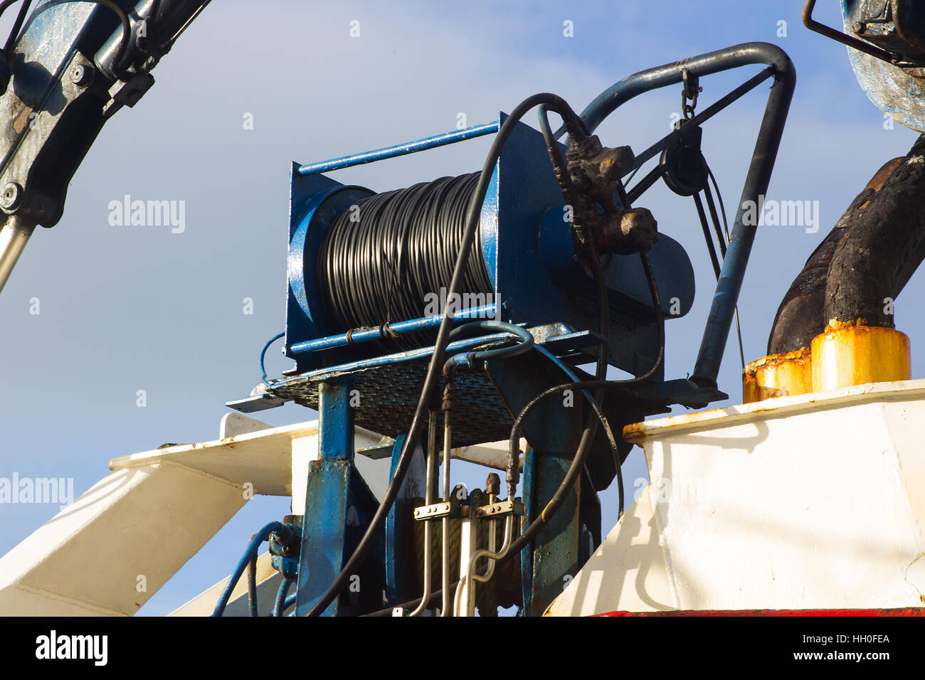 Cable pulleys hi-res stock photography and images - Alamy