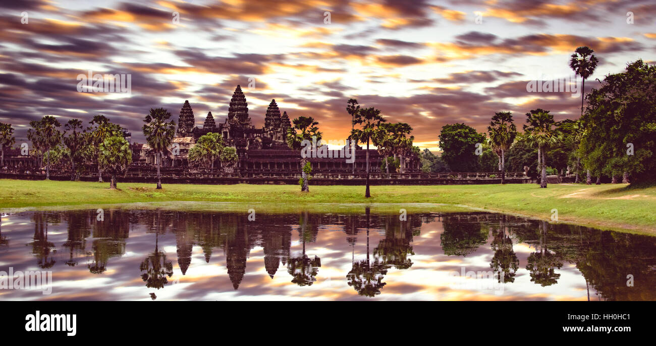 Angkor wat sun rise hi-res stock photography and images - Alamy