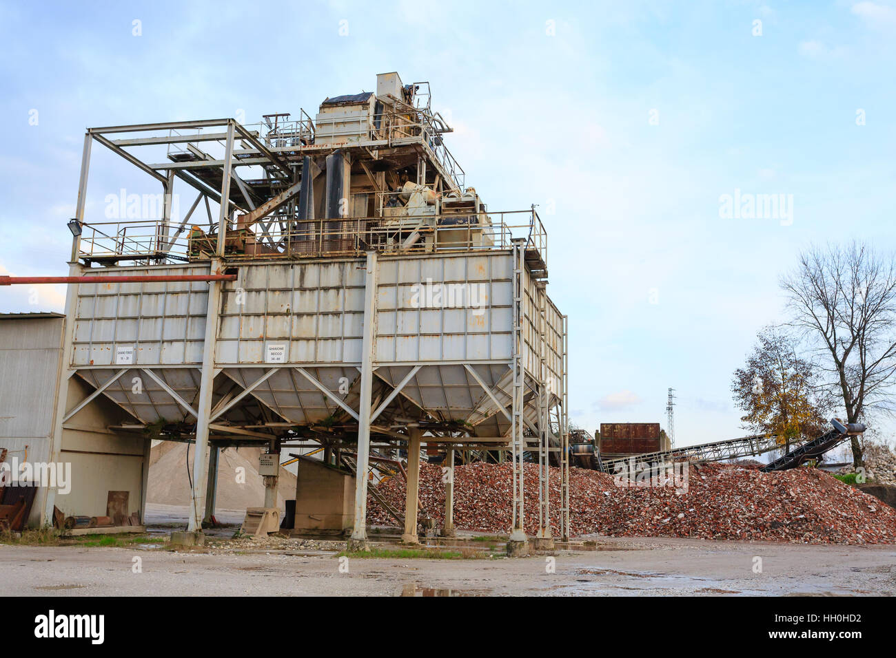 Conveyor silo silos hi-res stock photography and images - Alamy