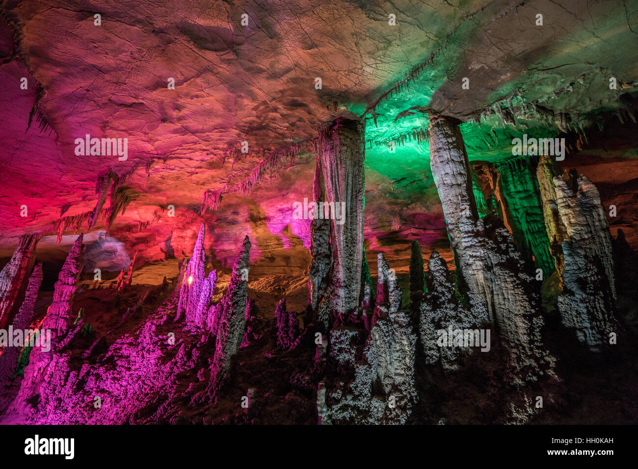 Cave limestone hi-res stock photography and images - Alamy