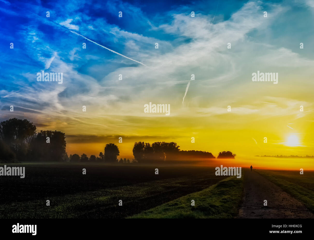 Glorious horizon hi-res stock photography and images - Alamy