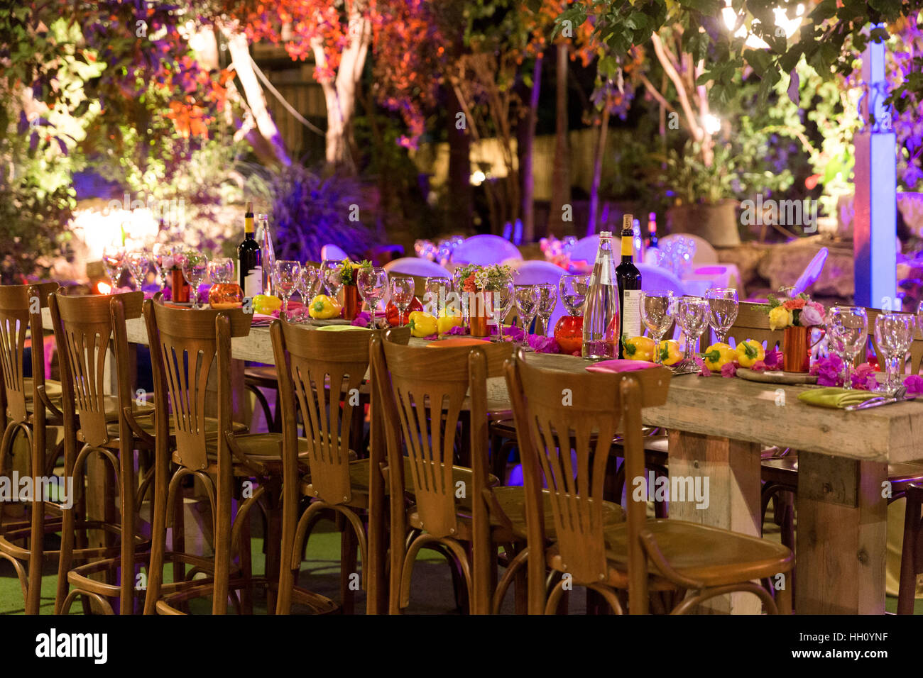 Restaurant banquet room hi-res stock photography and images - Alamy