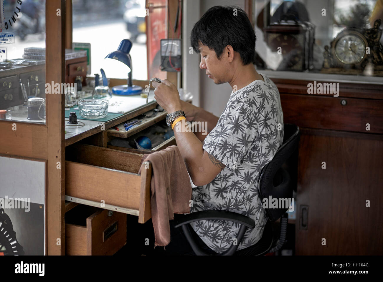 Watch maker workshop hi-res stock photography and images - Alamy