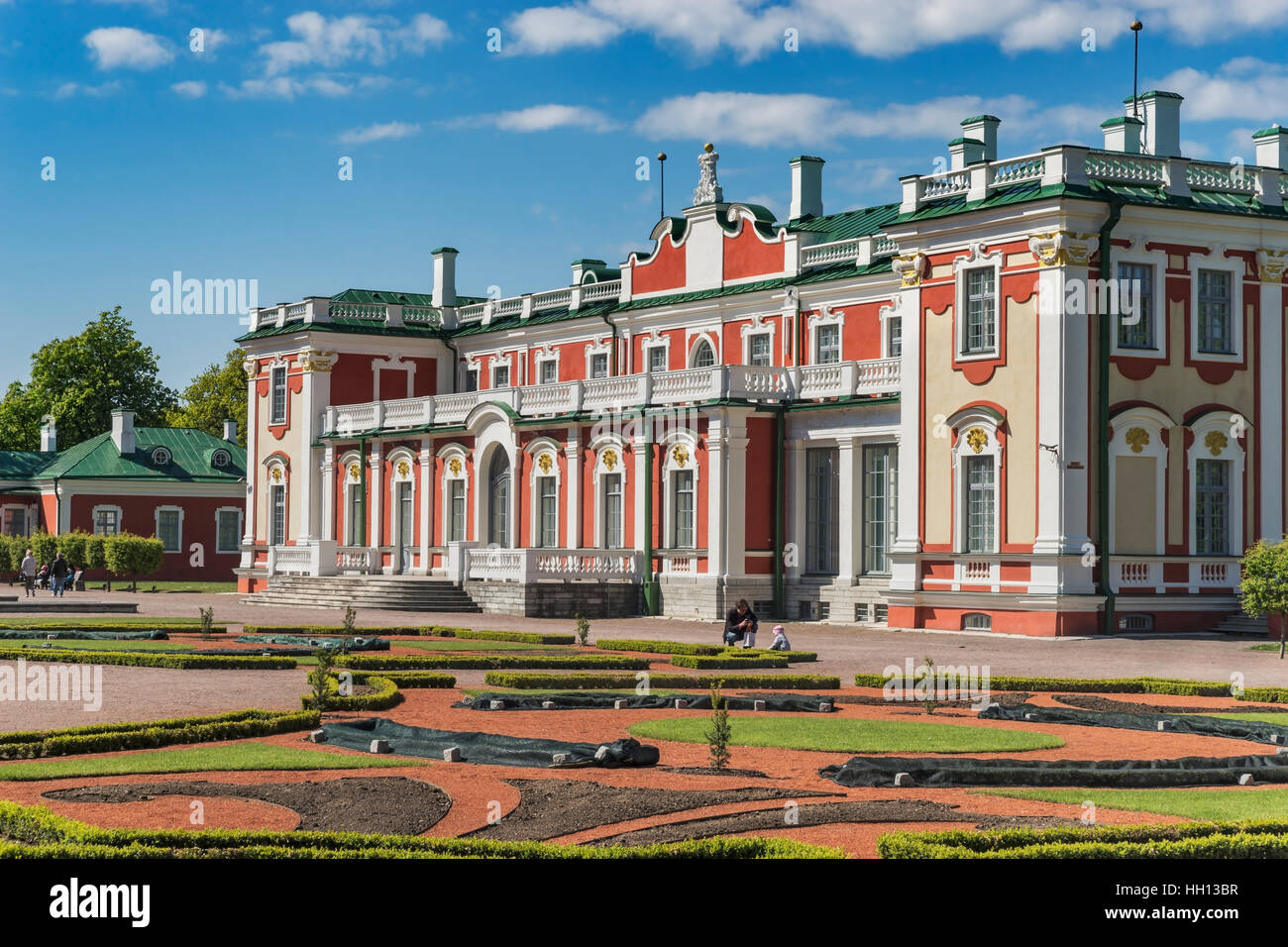 Kadriorg Palace was built between 1718 and 1725 in the Petrine Baroque ...