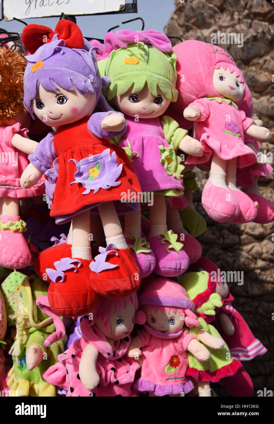 Market stall with dolls hi-res stock photography and images - Alamy