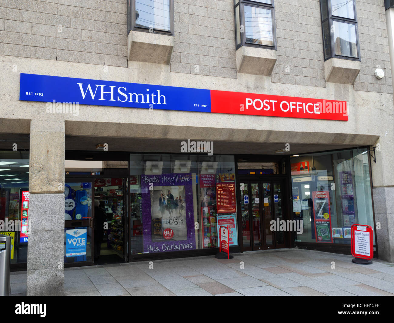 Post office and w h smith hi-res stock photography and images - Alamy
