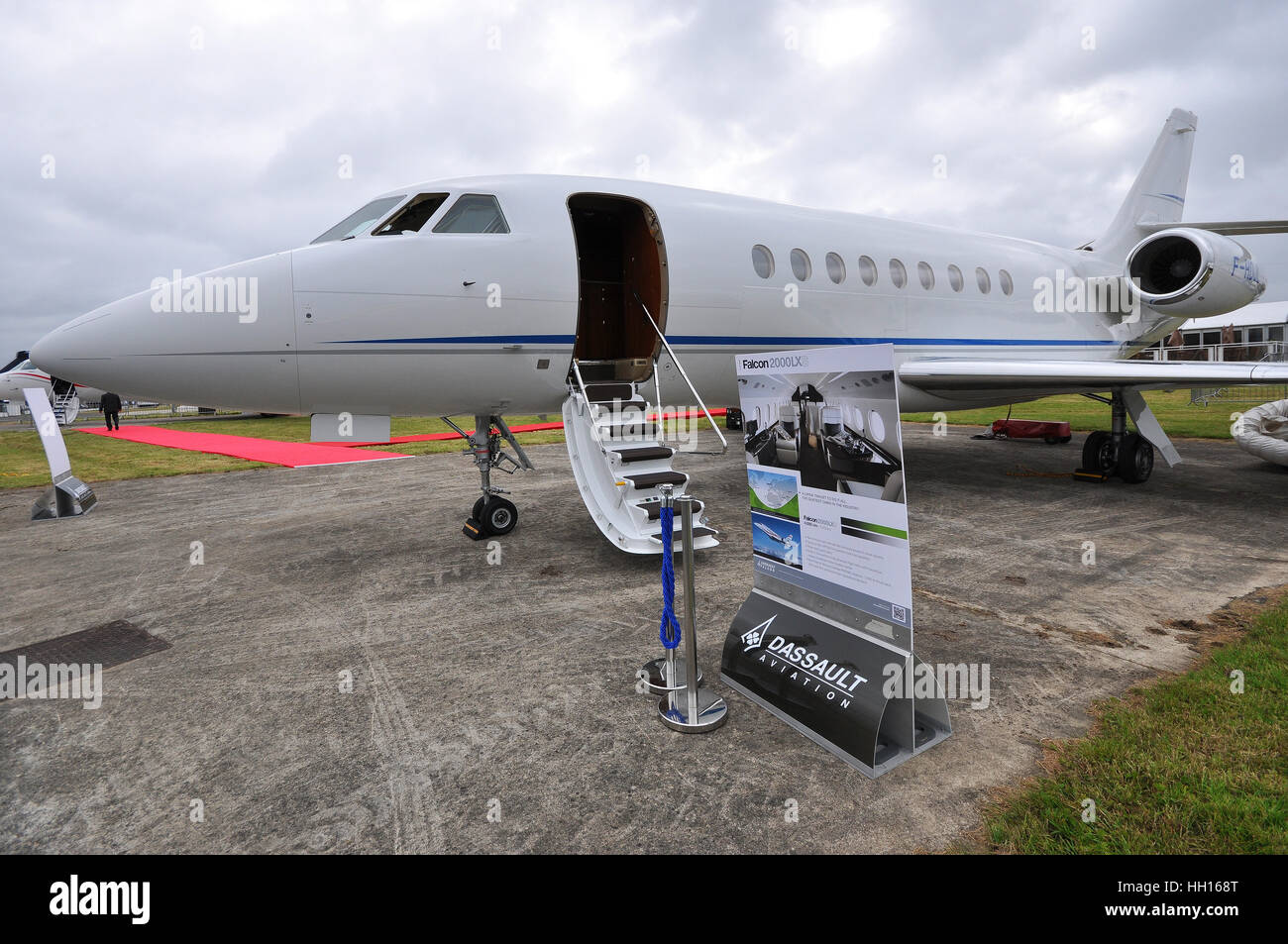 Dassault Falcon 2000LXS is a French Business jet and a member of ...