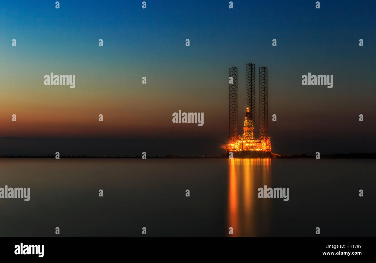 Caspian sea oil rig hi-res stock photography and images - Alamy