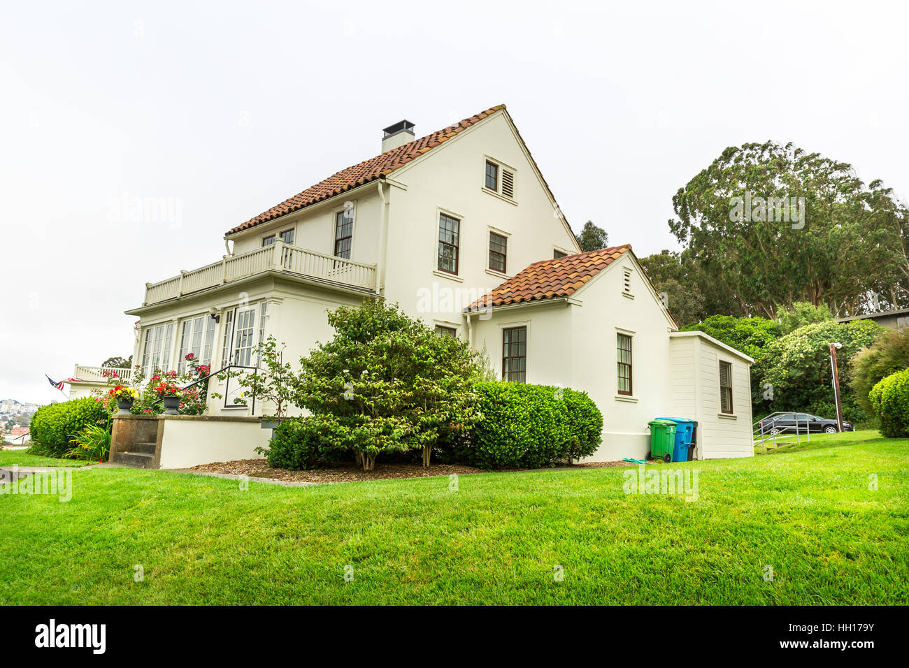 Slanted house hi-res stock photography and images - Alamy