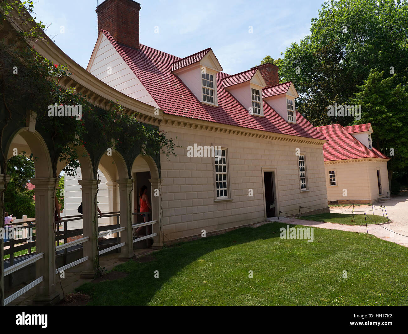 Mount Vernon George Washington's Home on the Banks of the River Potomac ...