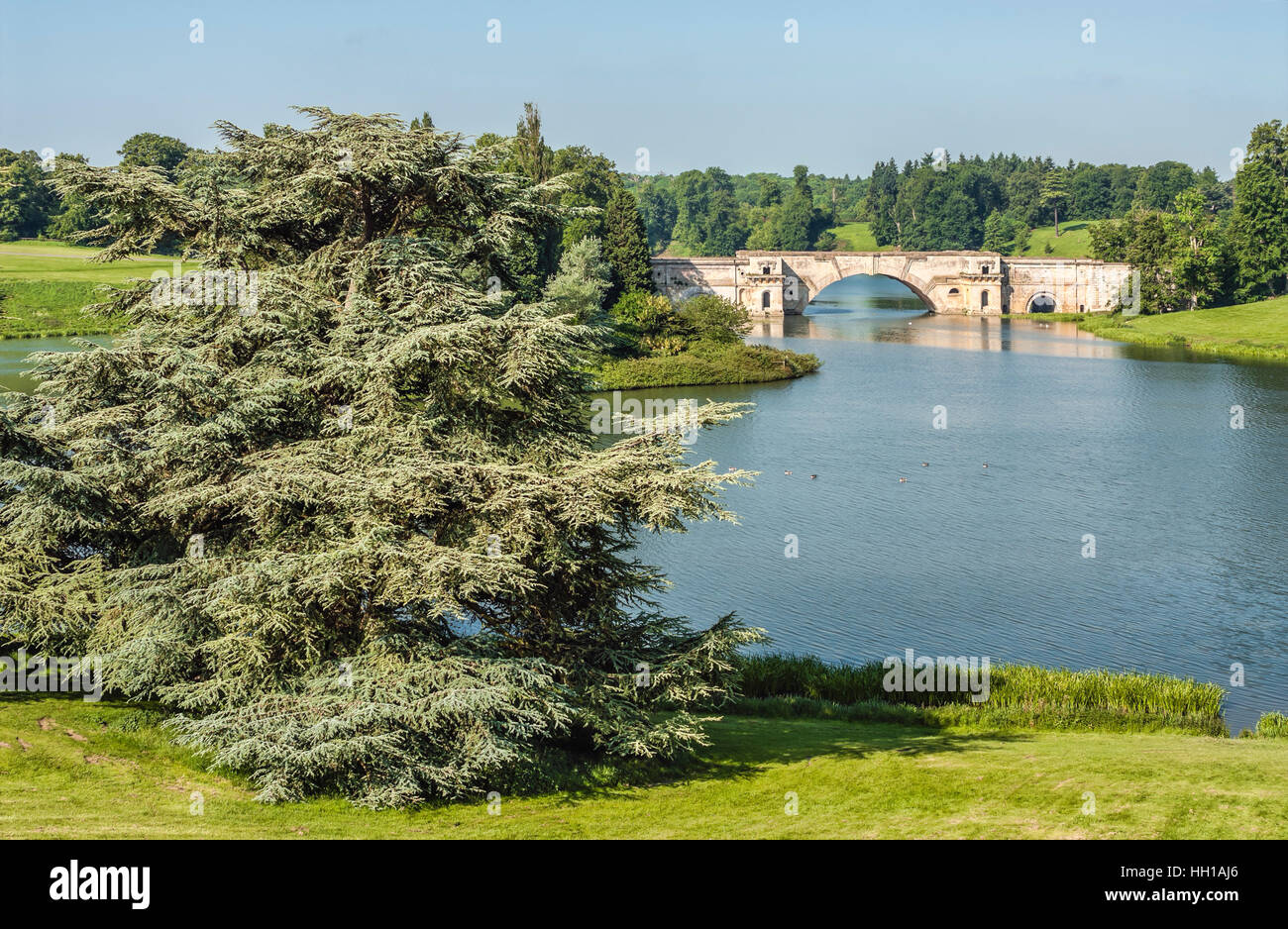 Vanbrugh's Grand Bridge across River Glyme near Blenheim Palace, Oxford ...