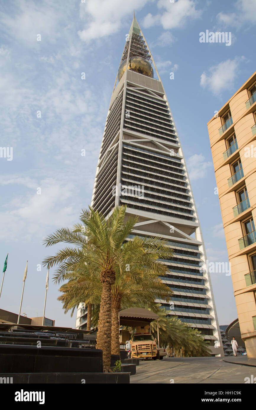 RIYADH - AUGUST 22: Sunset light at Al Faisaliah tower facade on August ...