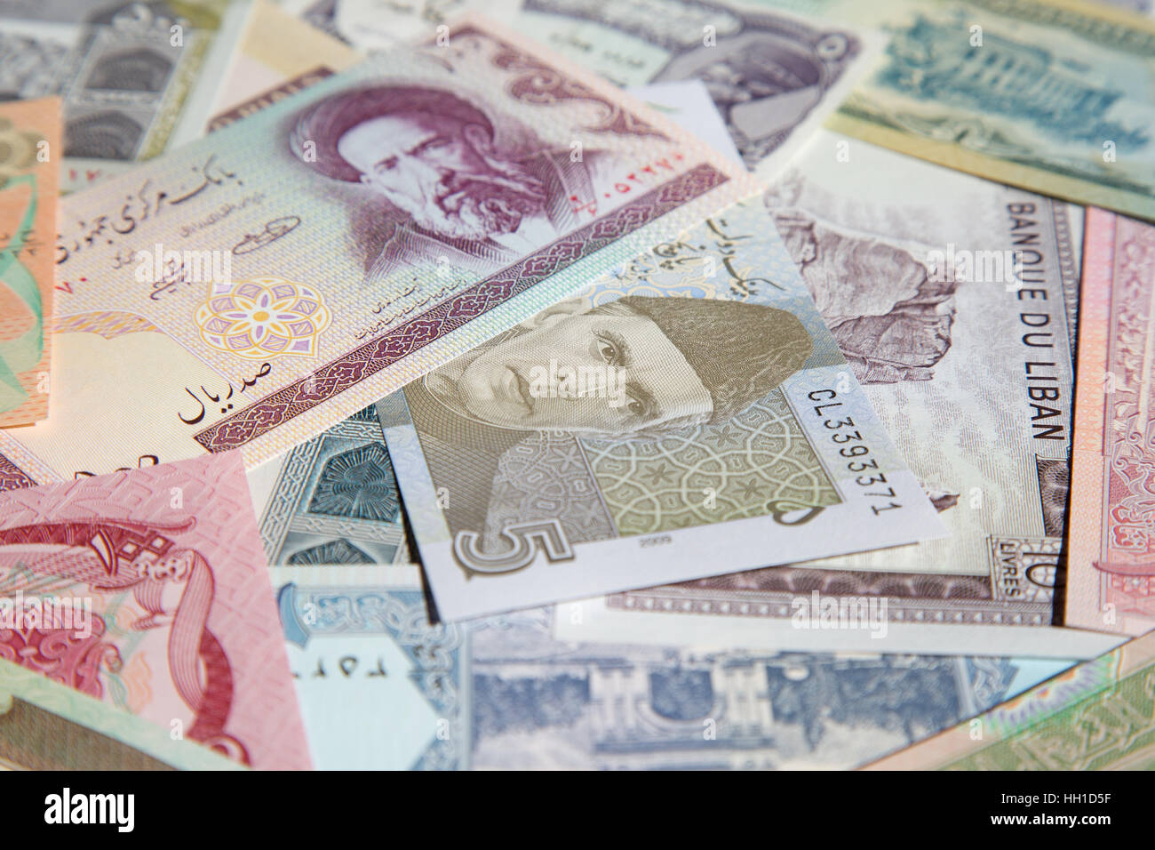 Variety of Middle East banknotes Stock Photo - Alamy