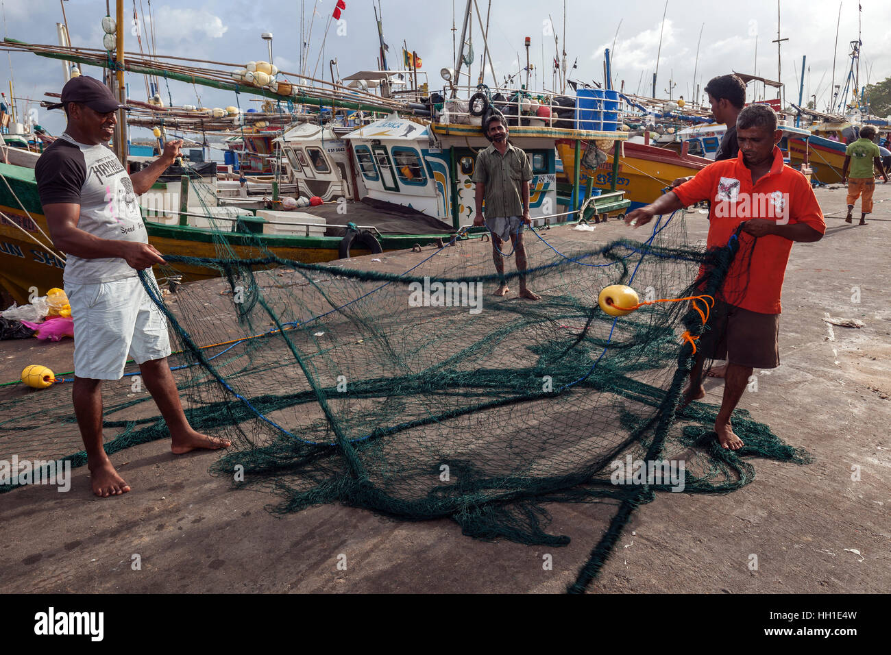 Asian men fishing hi-res stock photography and images - Alamy