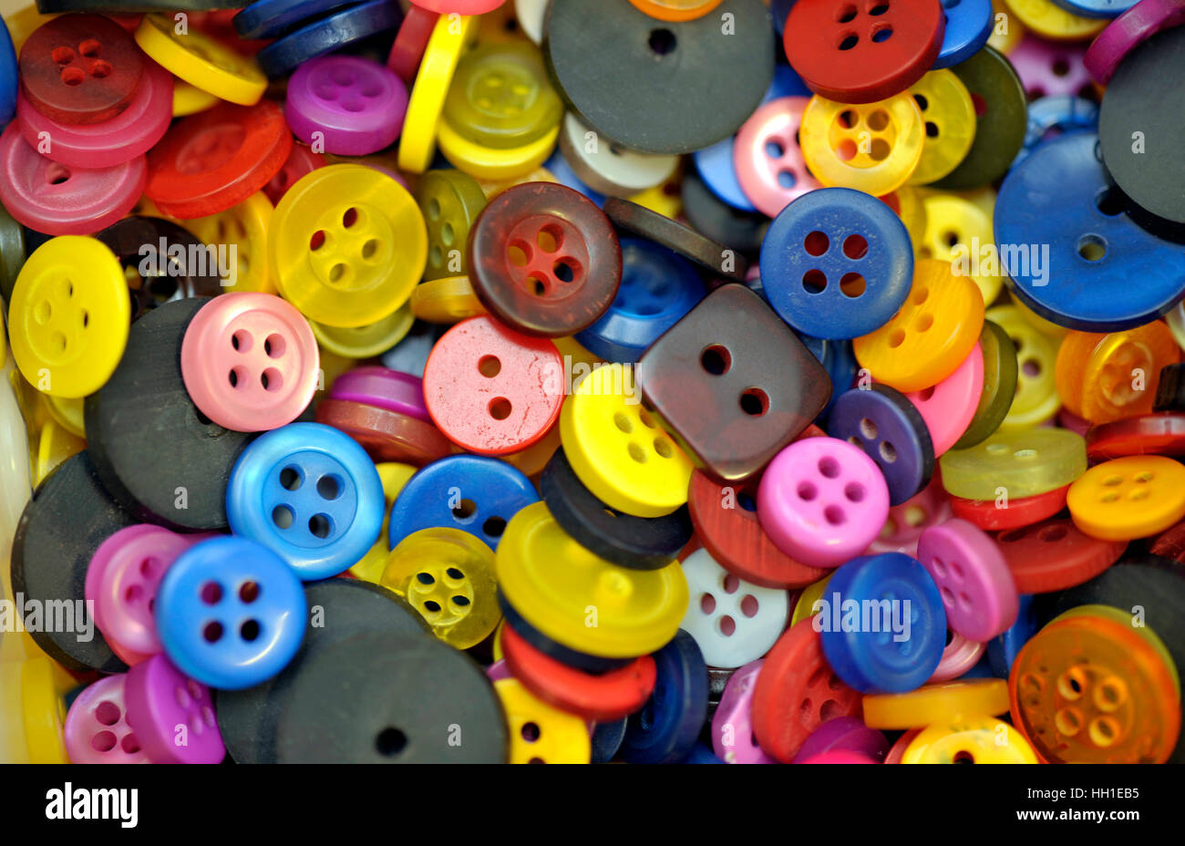 Collection of assorted spare clothes buttons Stock Photo - Alamy