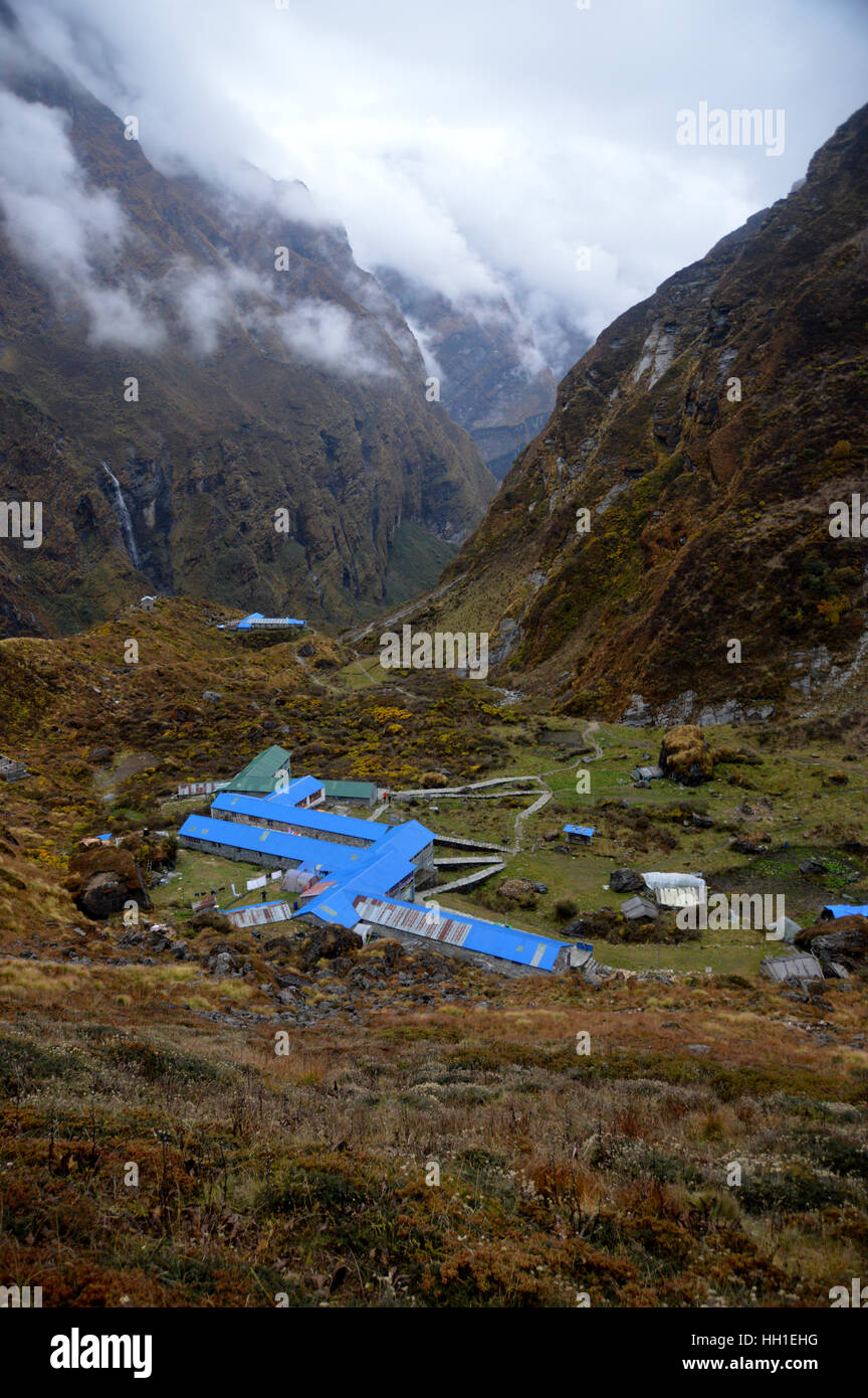 Modi khola valley annapurna sanctuary hi-res stock photography and ...