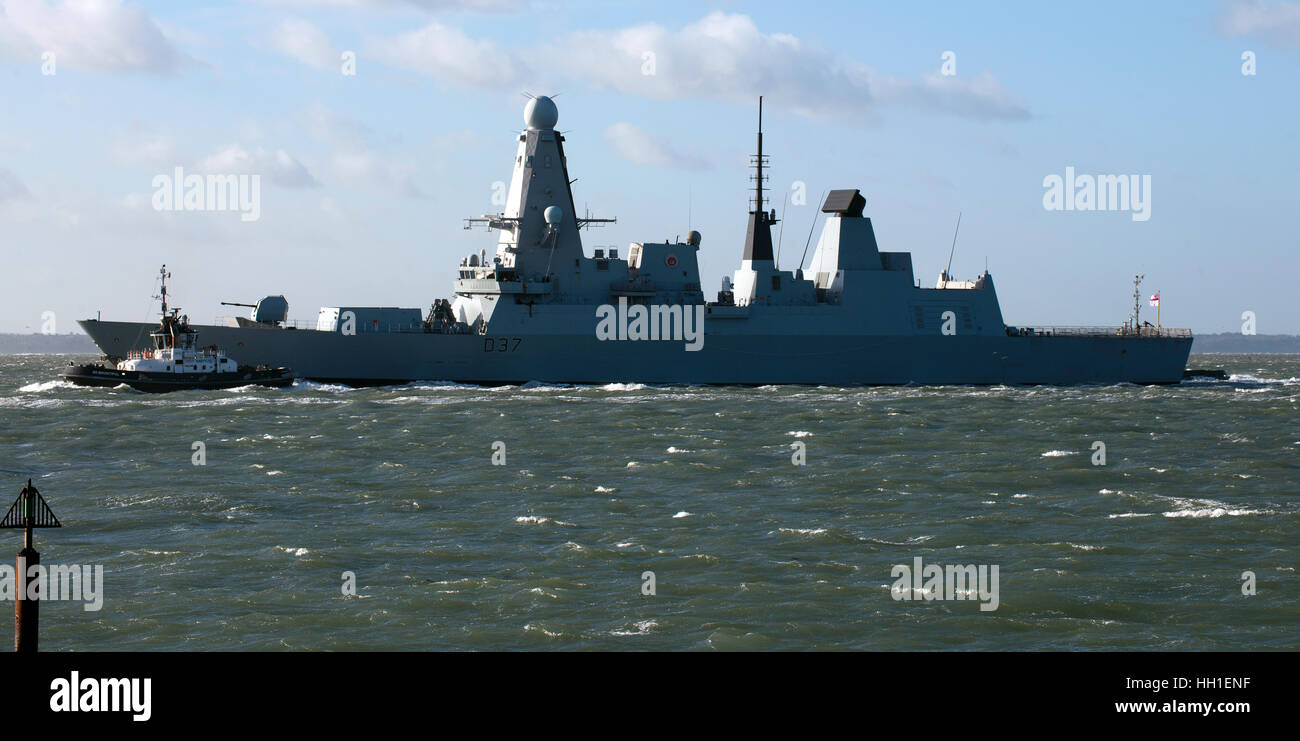 D37 HMS Duncan leaving Portsmouth Dockyard, Hampshire, England, UK ...