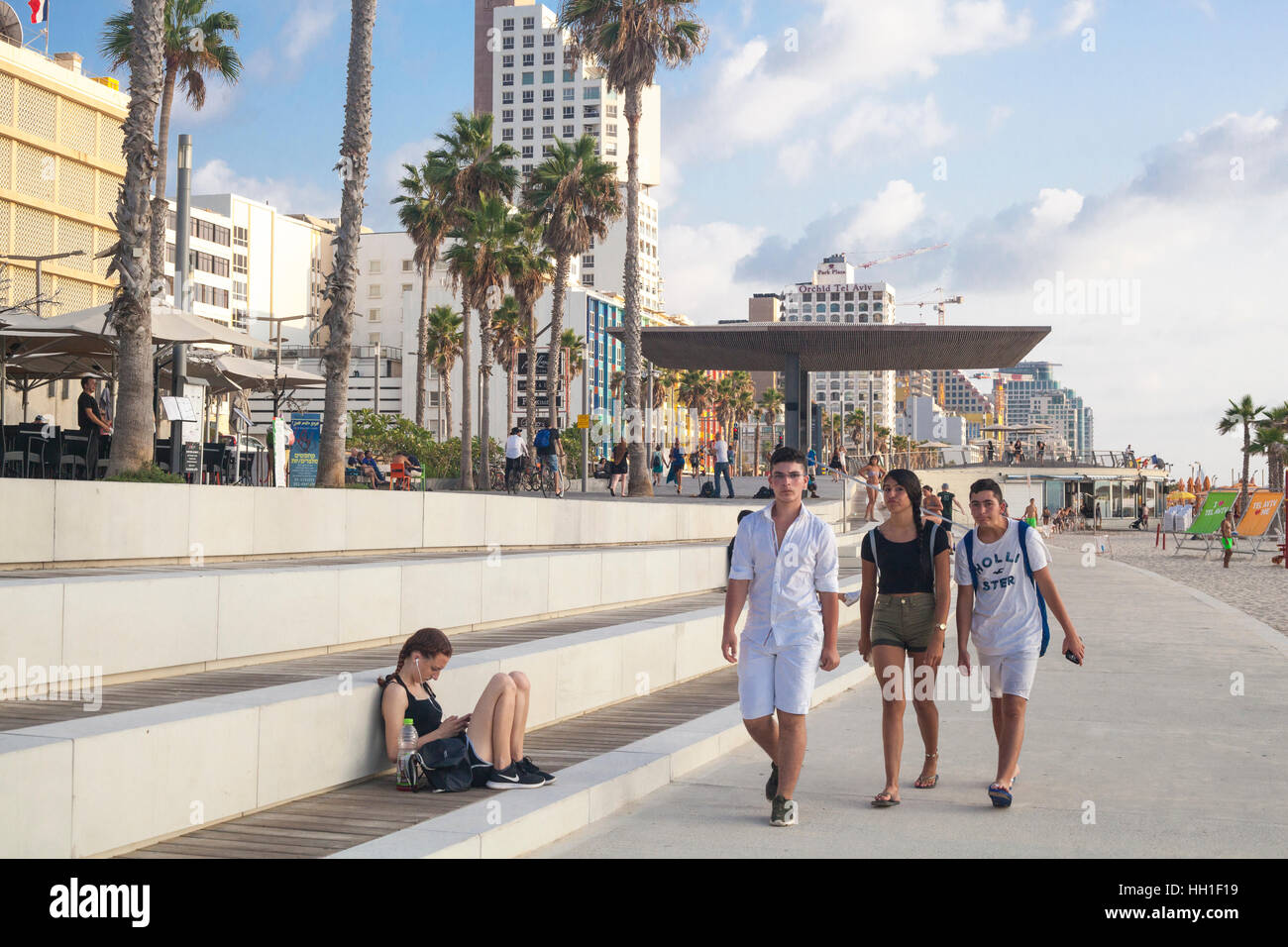Israel beach female hi-res stock photography and images - Alamy