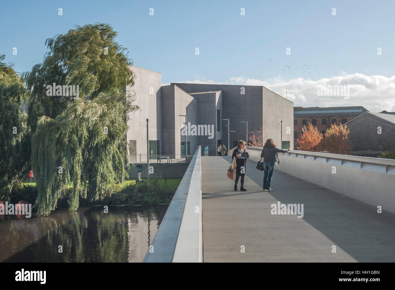 The Hepworth Wakefield Is An Art Gallery In Wakefield High Resolution ...