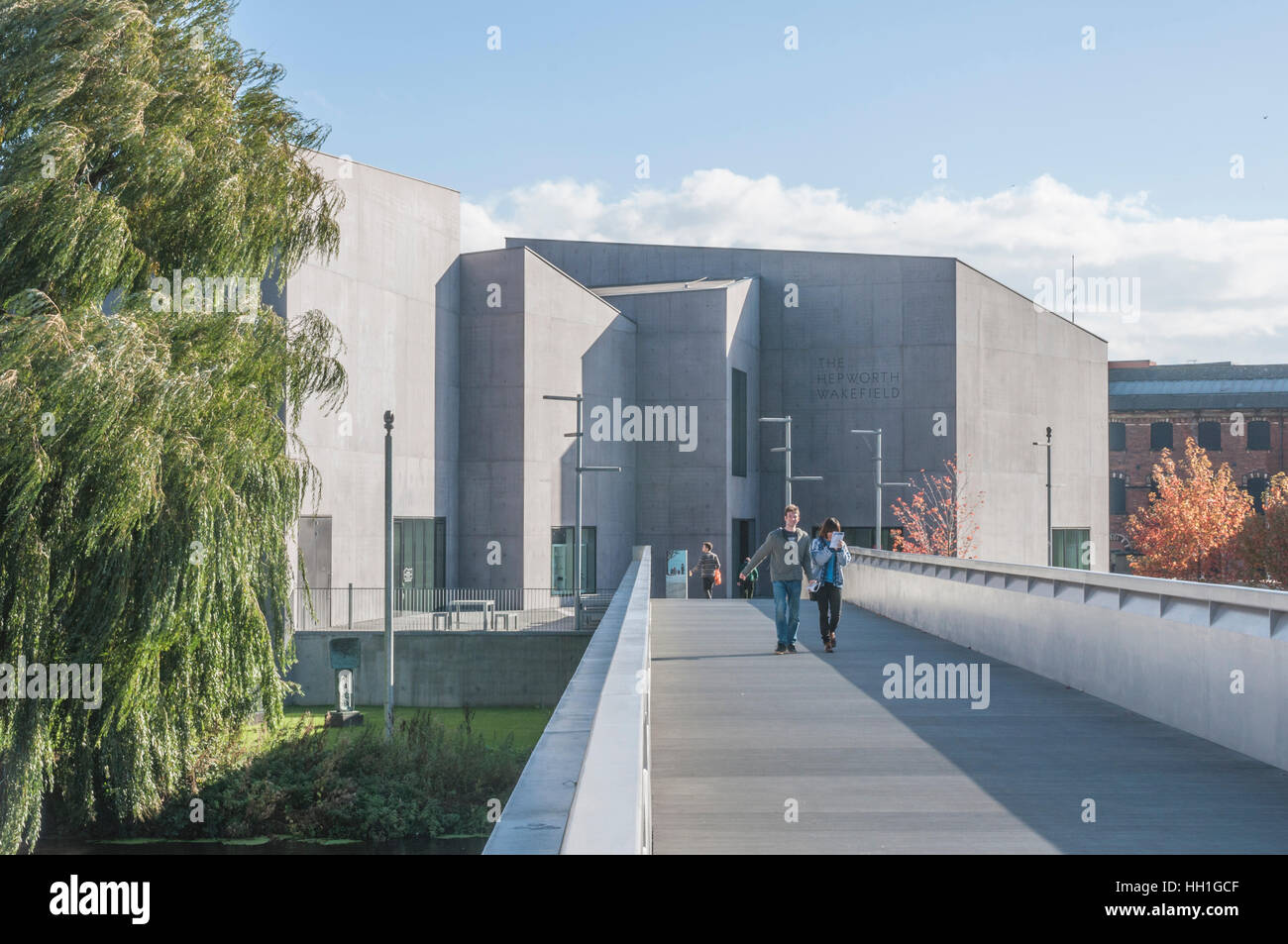 Barbara hepworth river form hi-res stock photography and images - Alamy