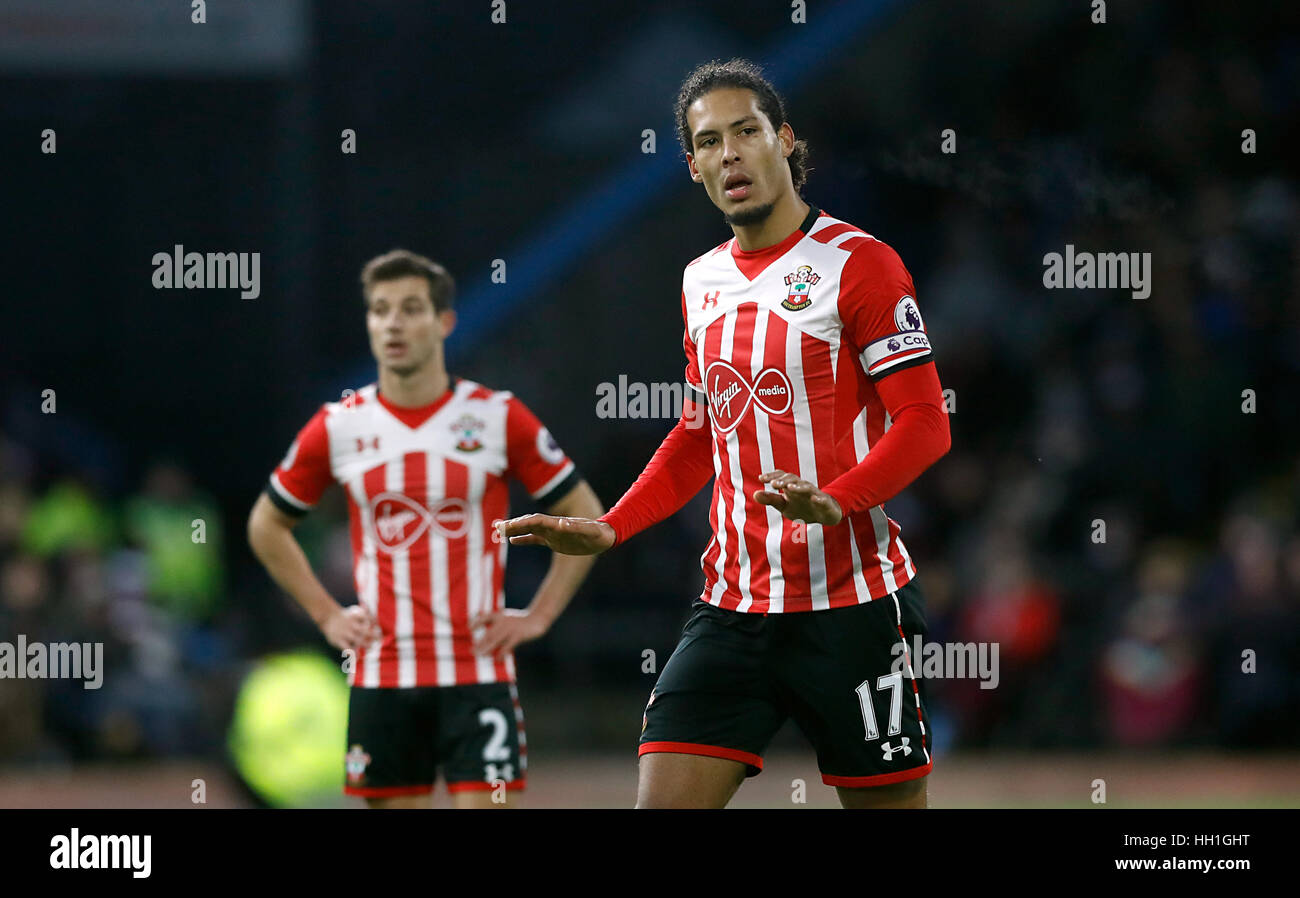 Virgil van dijk southampton hi-res stock photography and images - Alamy