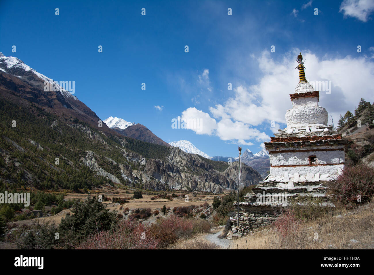 Manang nepal hi-res stock photography and images - Alamy