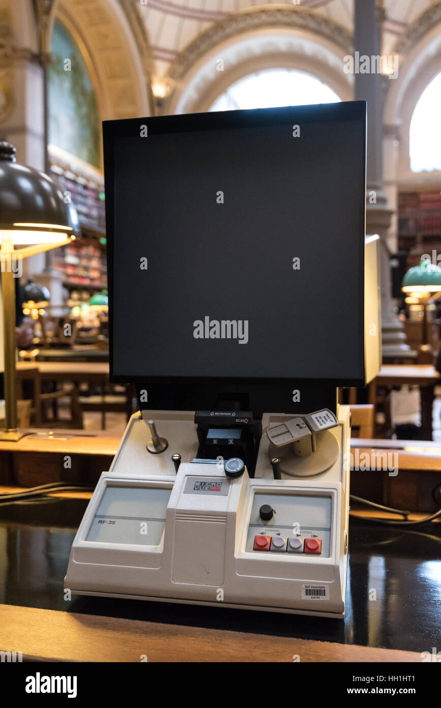 Microfiche reader hi-res stock photography and images - Alamy