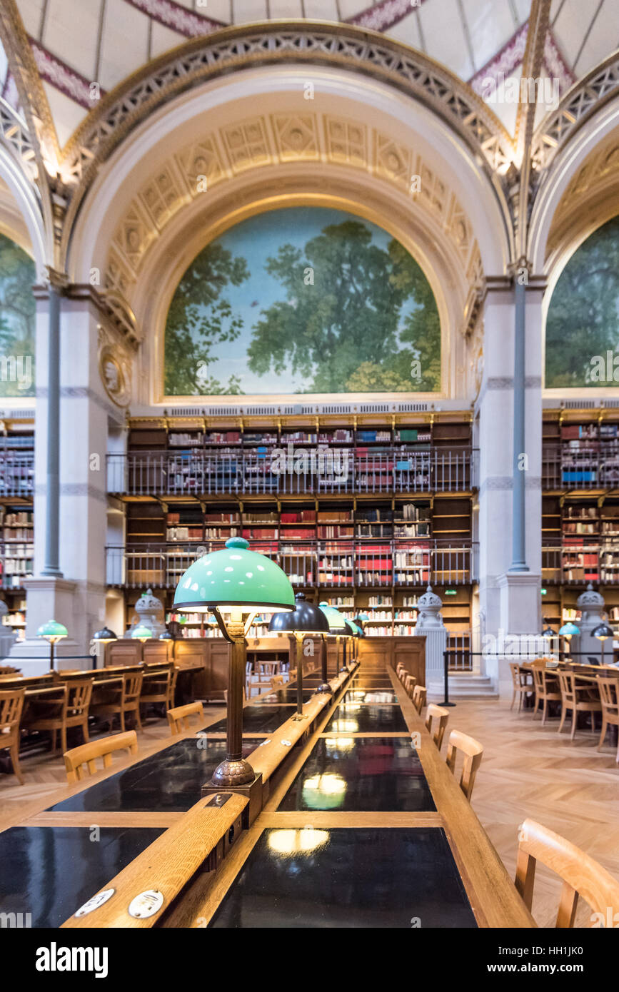 French national library room hi-res stock photography and images - Alamy