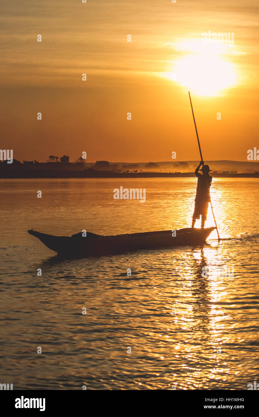 Pirogue fishing boat river hi-res stock photography and images - Alamy