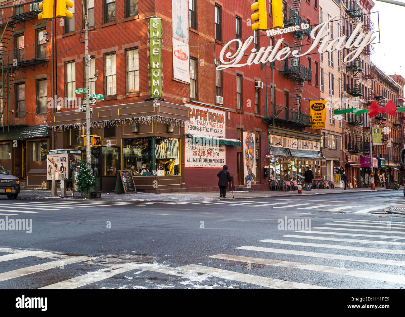 NEW YORK CITY - JANUARY 6, 2016: New York Street scene view of Little ...