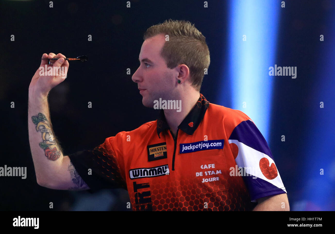 Danny Noppert during his practice throws during the BDO World ...