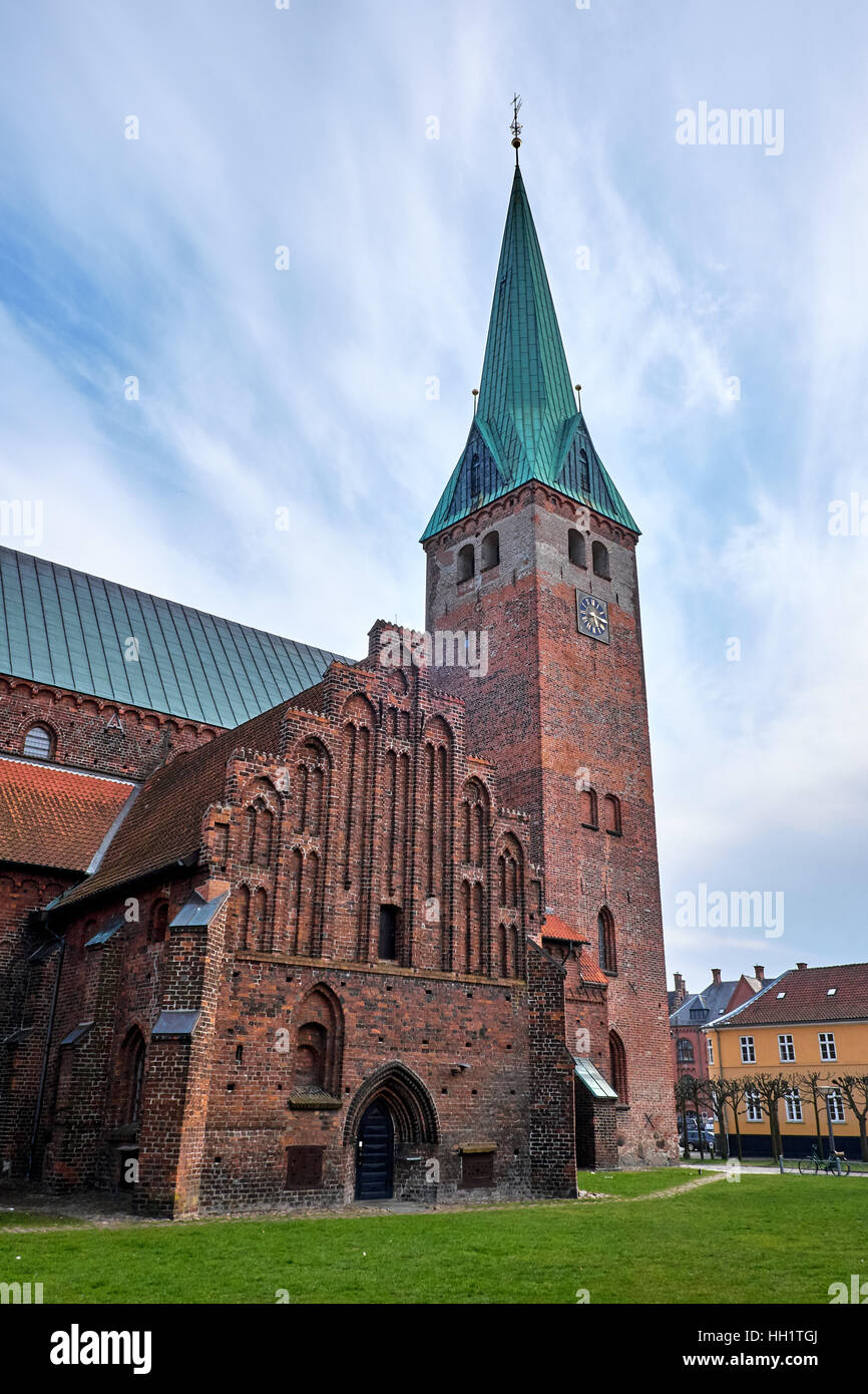 Architecture with cobber hi-res stock photography and images - Alamy