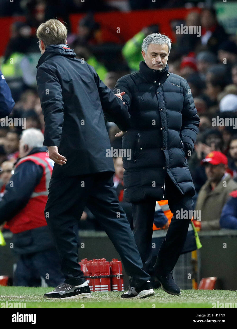 Manchester united trafford hands hi-res stock photography and images ...