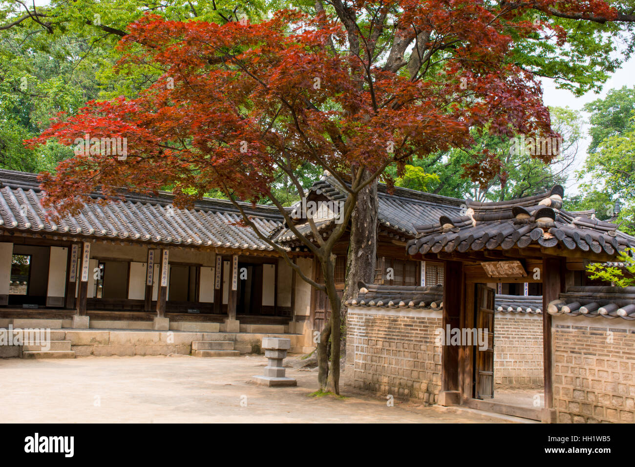 Huwon seoul garden hi-res stock photography and images - Alamy