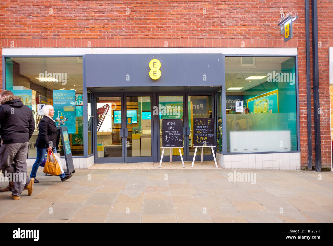 Ee shop hi-res stock photography and images - Alamy