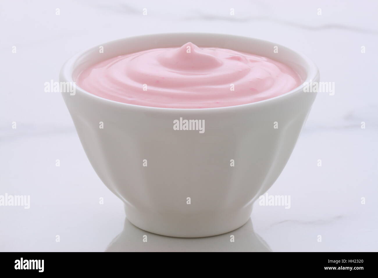 Delicious slow churned Greek strawberry yogurt, with lots of fruit and ...