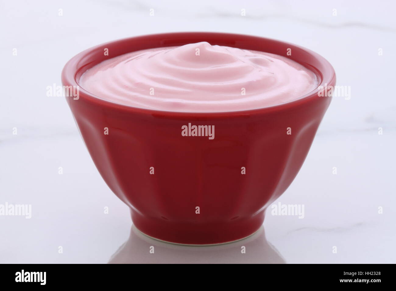 Delicious slow churned Greek strawberry yogurt, with lots of fruit and ...