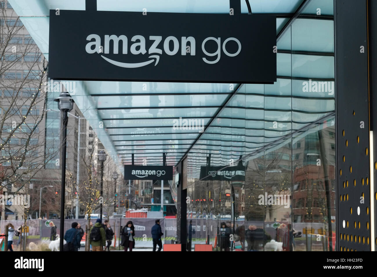 Amazon Go Stock Photo - Alamy