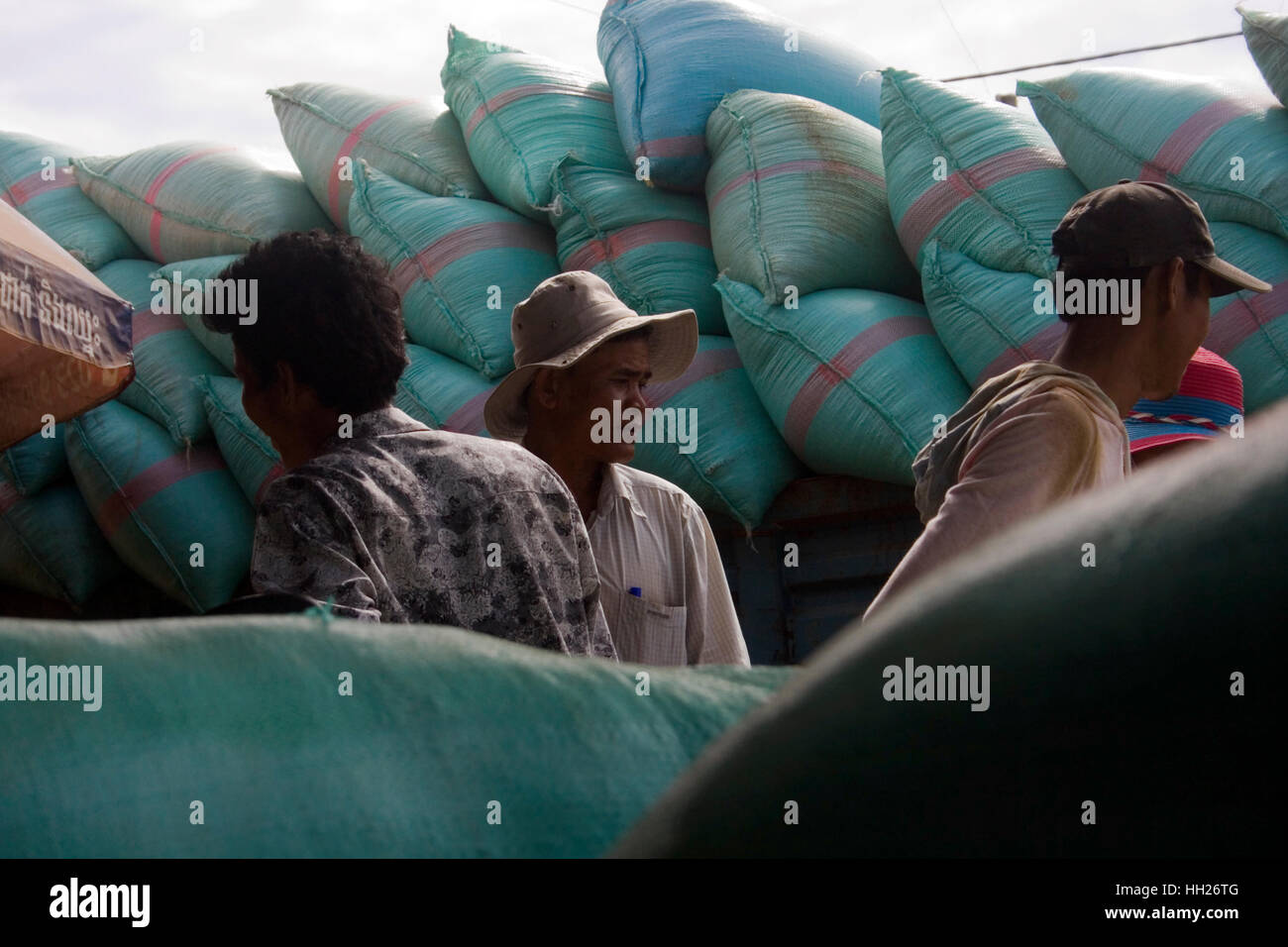 Rice loading hi-res stock photography and images - Alamy
