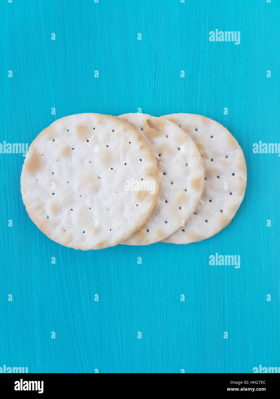 Table water cracker hi-res stock photography and images - Alamy