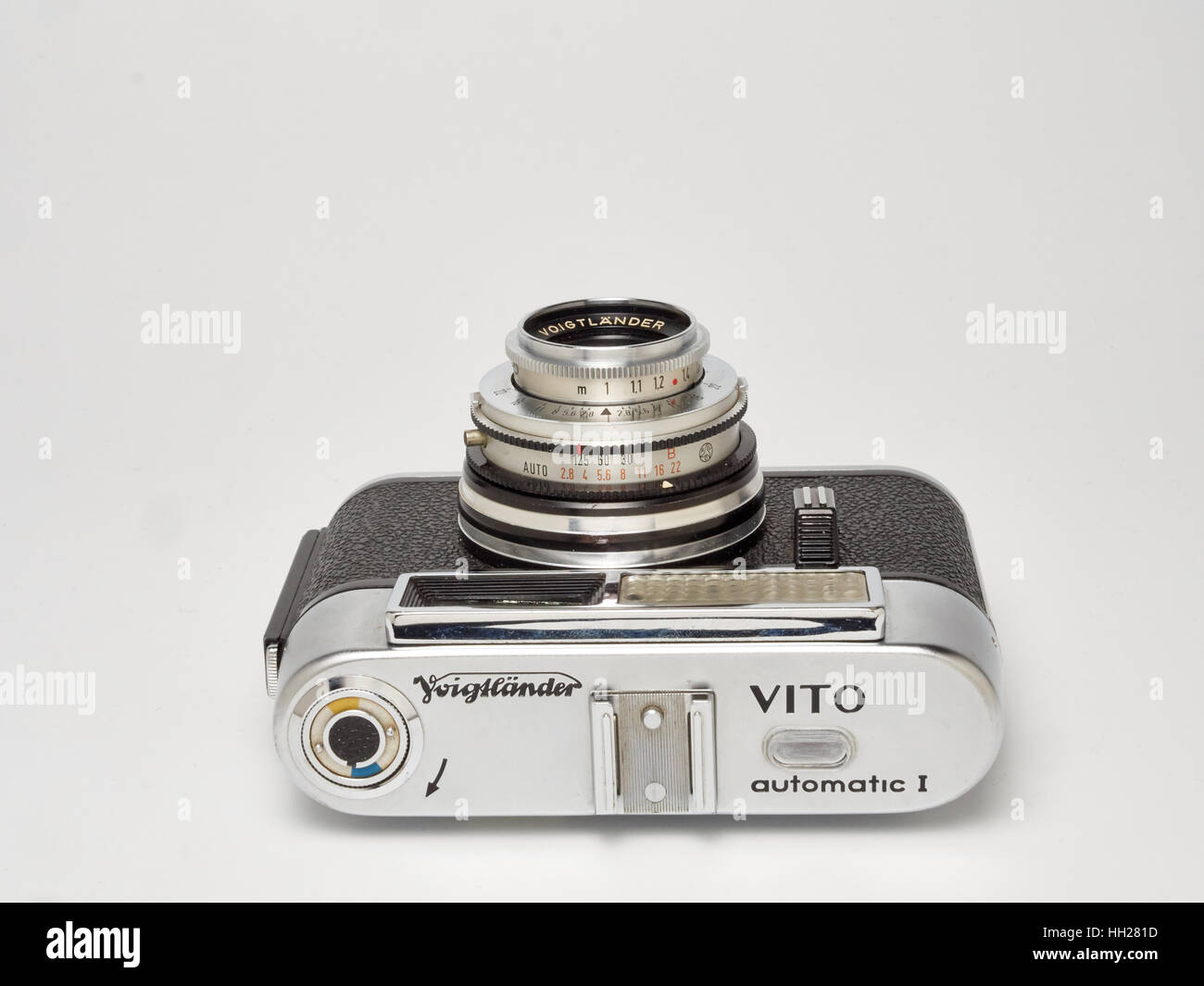 Voigtländer Vito Automatic I analog film camera Stock Photo - Alamy